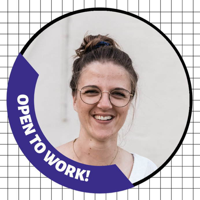 Placeit - LinkedIn Profile Picture Template with a Rounded Frame and a ...